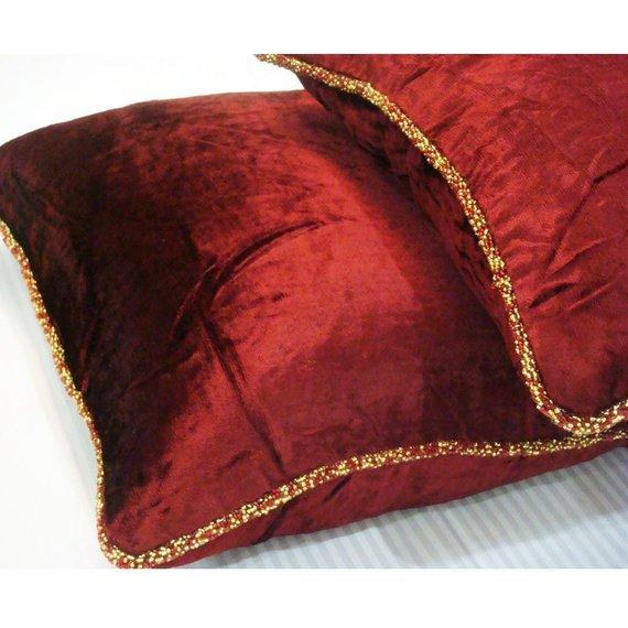 Maroon Velvet Decorative Euro Sham, Maroon Shimmer – The HomeCentric